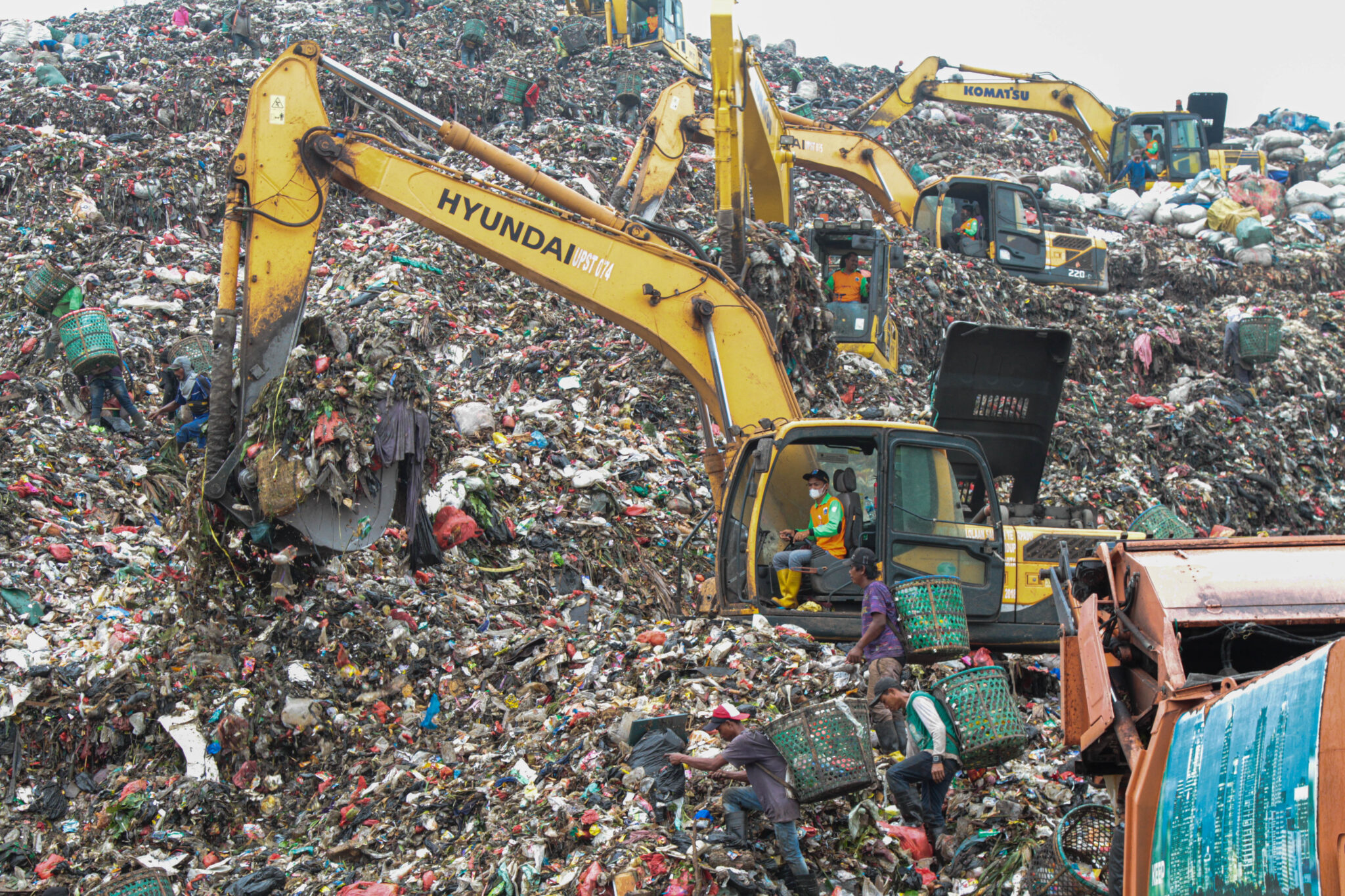 Jangan Buang Sampah ke TPA Sarimukti